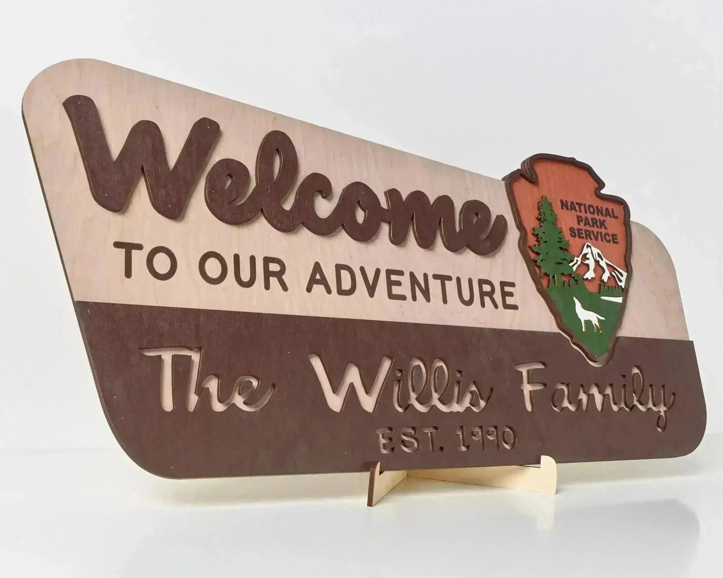 3D National Park Service Family Name Welcome Sign (Wolf Design) | Lemap